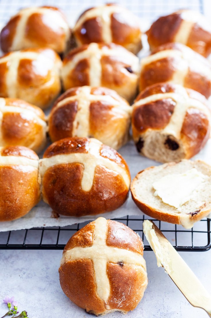 Vegan Hot Cross Chocolate Buns - Vibrant plate