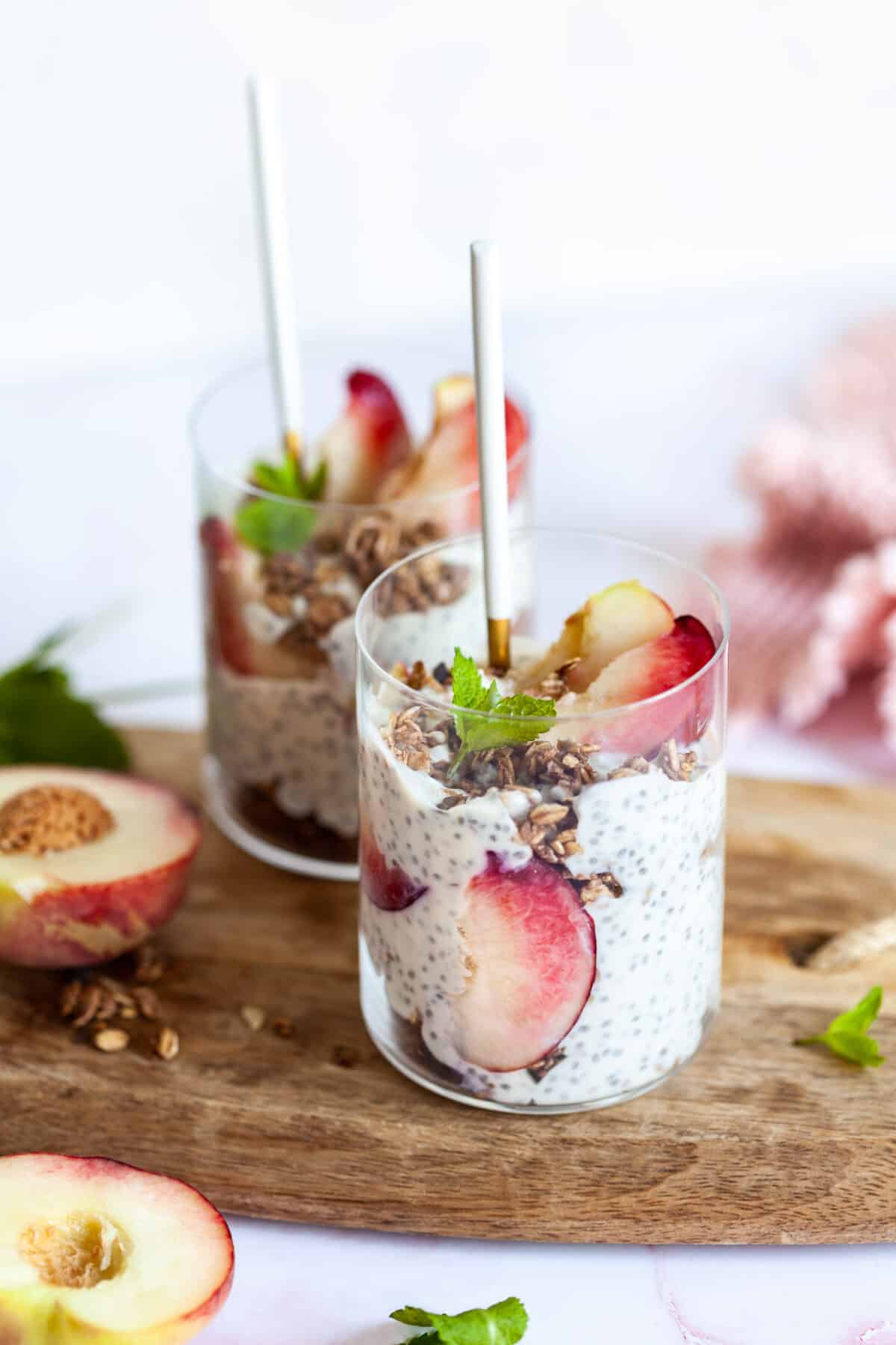 Vegan Peach Pie Chia Pudding - Vibrant plate