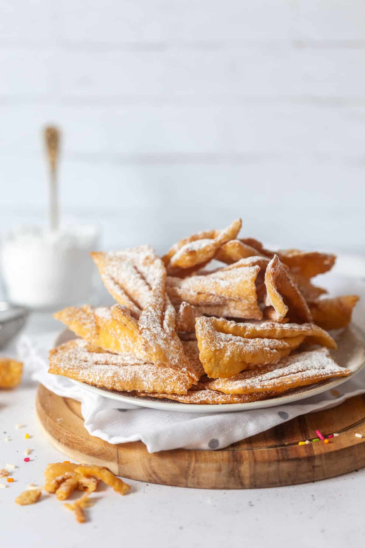 Angel Wings Pastry (Flancati) - Vibrant plate